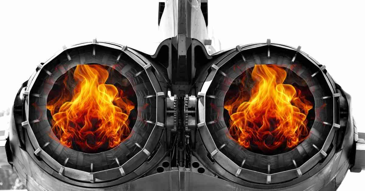 What Causes Jet Engine Failure in Flight? Critical Insights